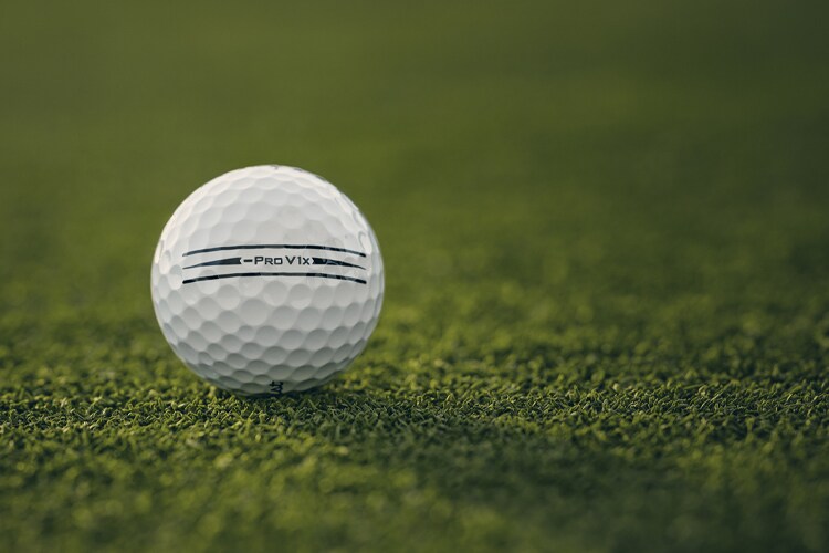 Titleist Pro V1x Left Dash Enhanced Alignment Golf Balls | Titleist